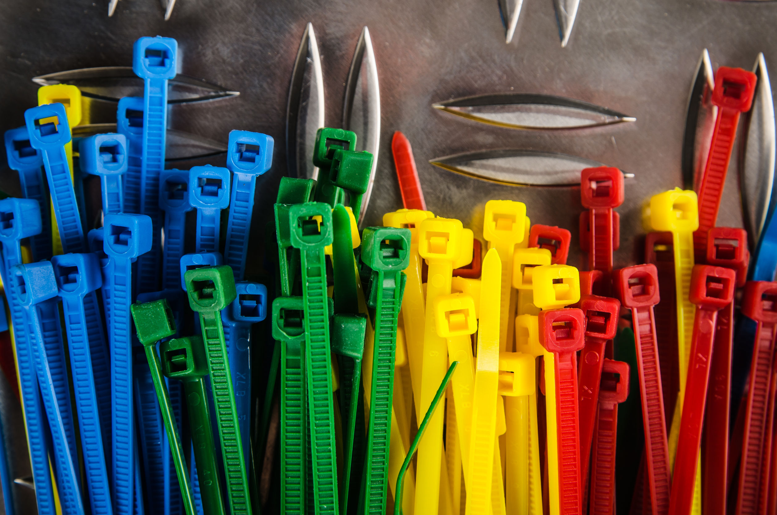 Kabelbinder: Fakten, die Sie vor dem Kauf lesen sollten – Das ...