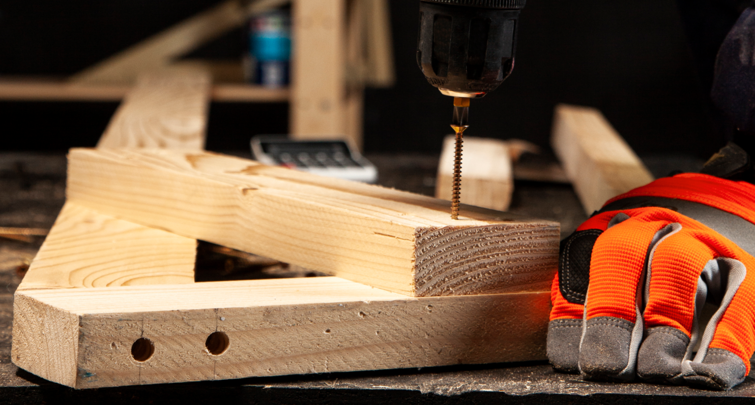 Wann und warum sollte man vorbohren? – Das Rosentaler Schrauben Magazin